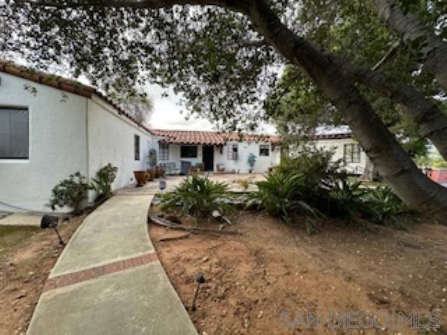 9361 Lemon Ave