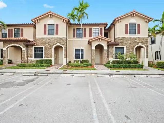 9361 W 33RD WAY, HIALEAH, FL 33018 Condo/Townhome For Sale ML.