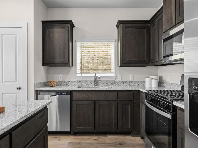936 Cawthorne Trail