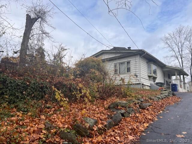 936 Chopsey Hill Rd, Bridgeport, CT 06606 | MLS #24142 | Compass