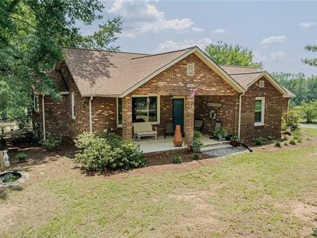 936 Blanch Rd, Blanch, NC 27212
