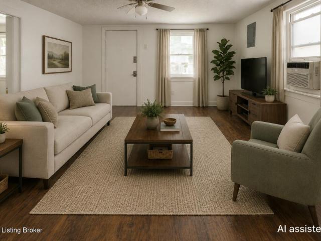 936 Brentwood Ave