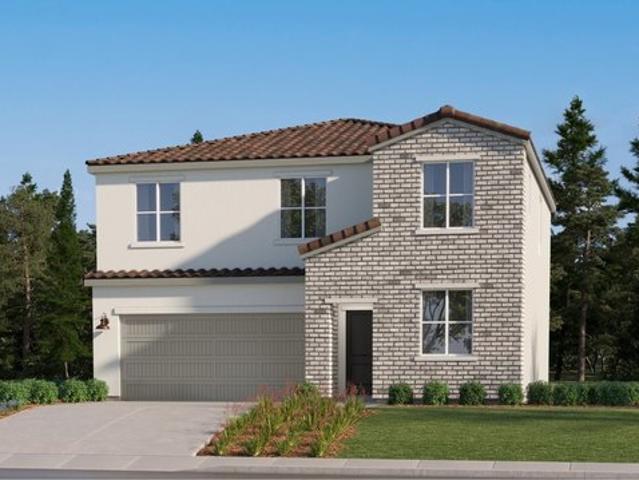 936 Granite Dr W, Madera, CA 93636