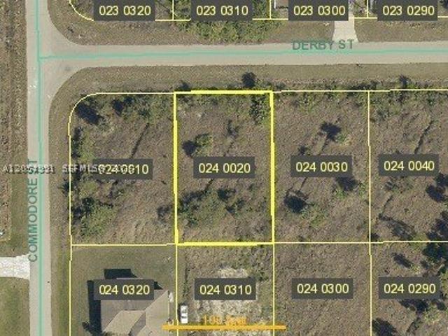 936 Derby St, Lehigh Acres, FL 33974