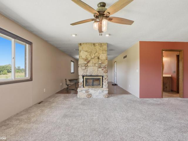 936 E County Rd 1450