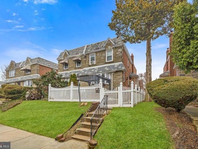 936 E Roumfort Rd, Philadelphia, PA 19150