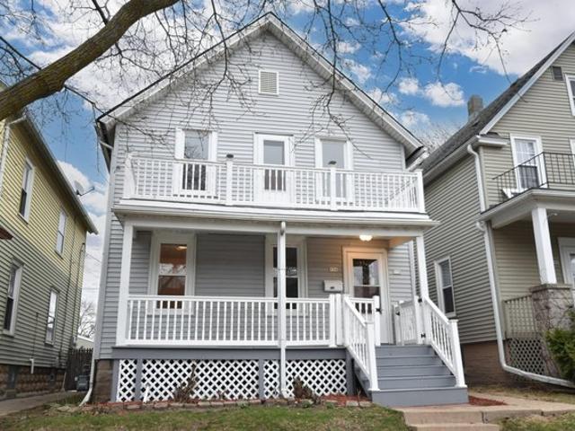 936 S 74th St Unit 938, West Allis, WI 53214
