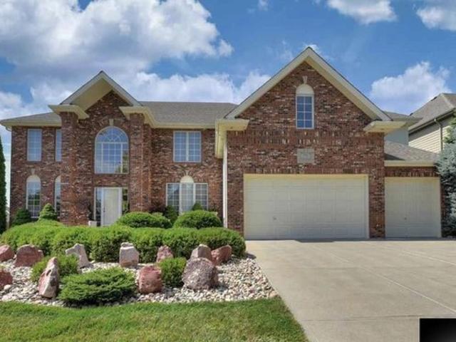 936 S 181st St, Elkhorn, NE 68022