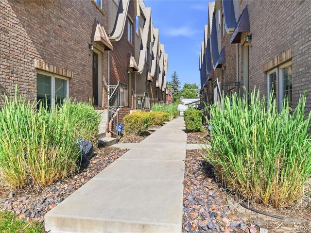 936 S Pearl Street # 101