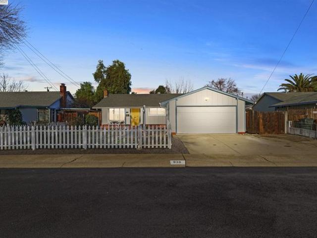 936 Santa Cruz Dr, Pleasant Hill, CA 94523