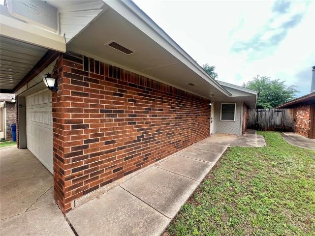 936 W Tesio Way