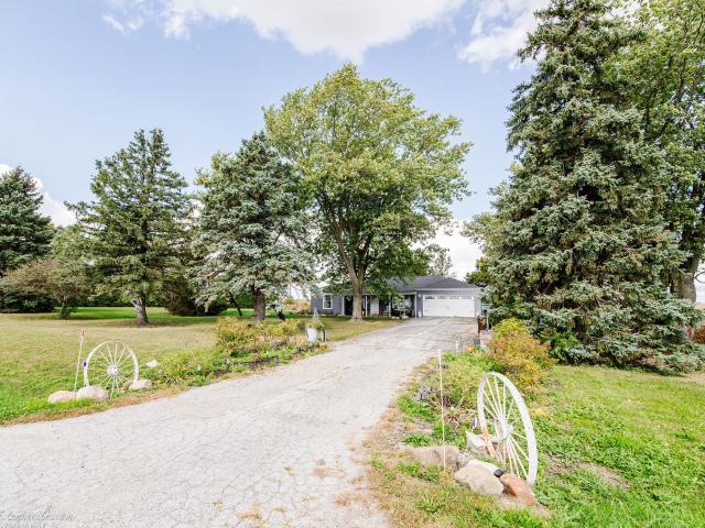 936 W Corning Rd, Beecher, IL 60401 | Compass