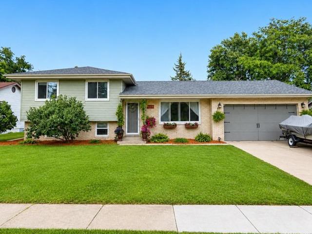 9375 Roosevelt Pl, Crown Point, IN 46307