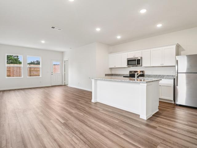 9376 Boulder Boulevard