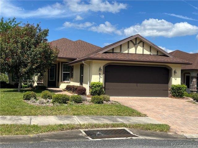 9376 S Deer Park Dr, Homosassa, FL 34446