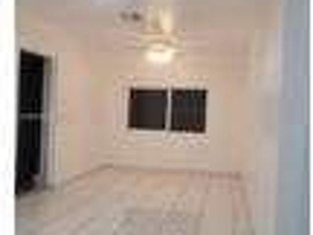 9370 24th St SW #2, Miami, FL 33165