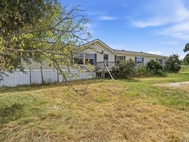 937 County Road 4790, Boyd, TX 76023