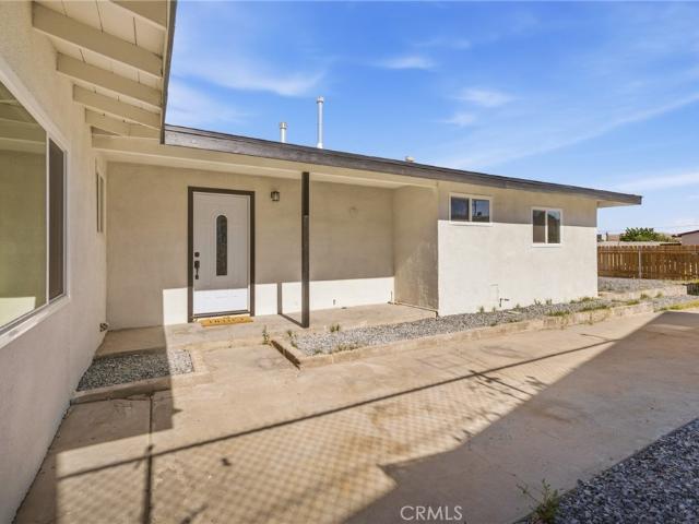 937 E Elizabeth