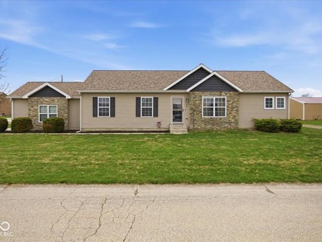 937 E Hendricks St, Greensburg, IN 47240