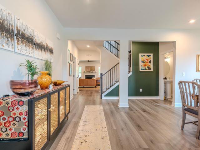937 Jade Way