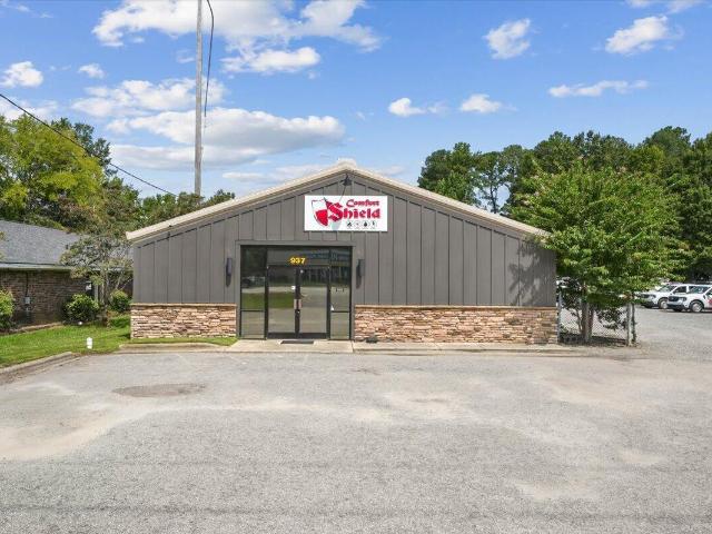 937 N Brightleaf Boulevard