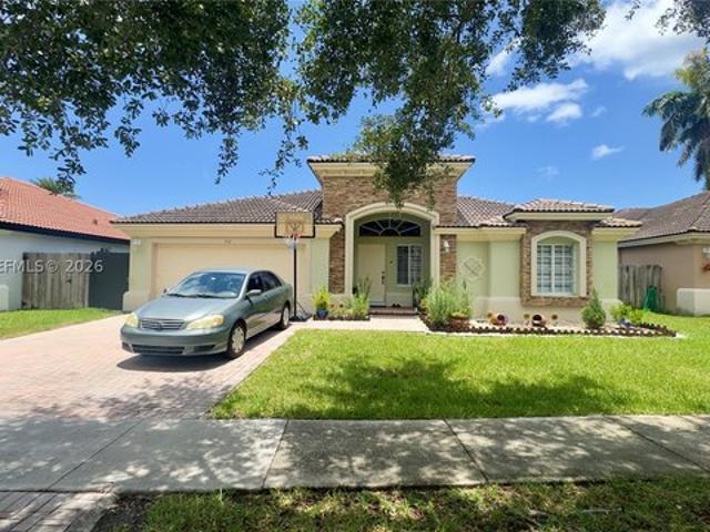 937 NE 35th Ave, Homestead, FL 33033