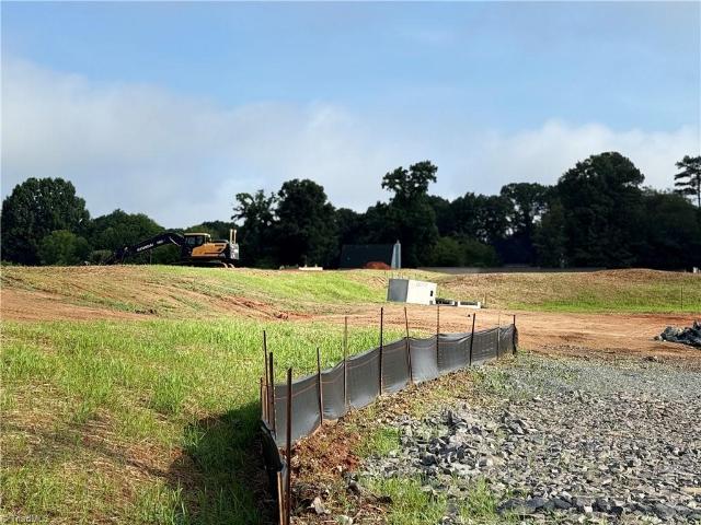 937 W Clemmonsville Road