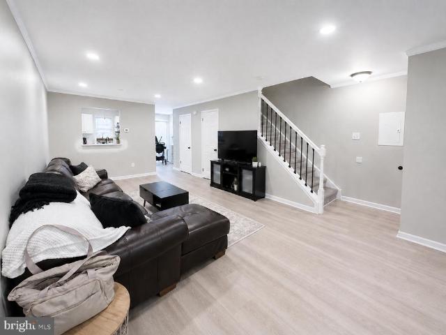 937 Woodstock Court