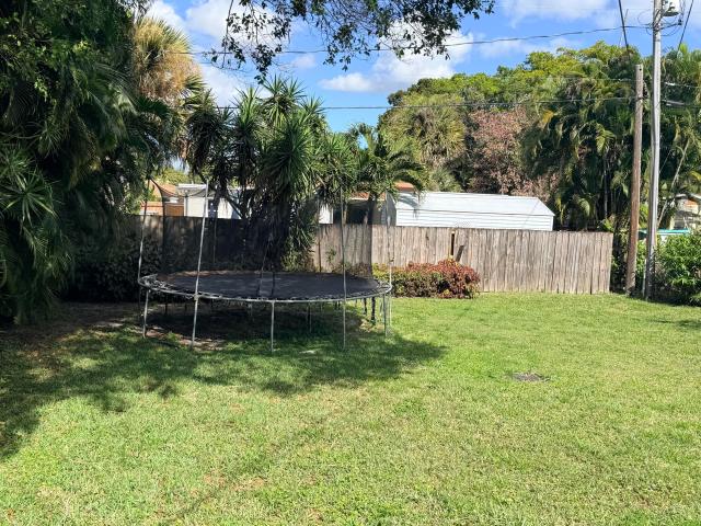 937 Upland Rd, West Palm Beach, FL 33401 | MLS #R11158 | Compass