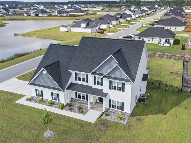 937 Uplands Lane