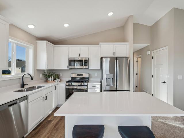 937 Yellowcrest Street SW