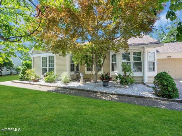 937A Liverpool Cir, Manchester, NJ 08759