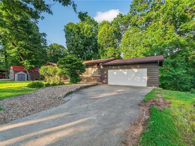 9384 Grimes Dr, Rogers, AR 72756