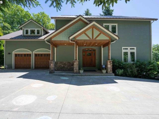 93867 Makai Ln, North Bend, OR 97459