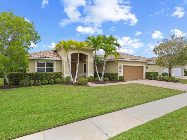 9387 Silent Oak Cir, West Palm Beach, FL 33411 | MLS #B26021
