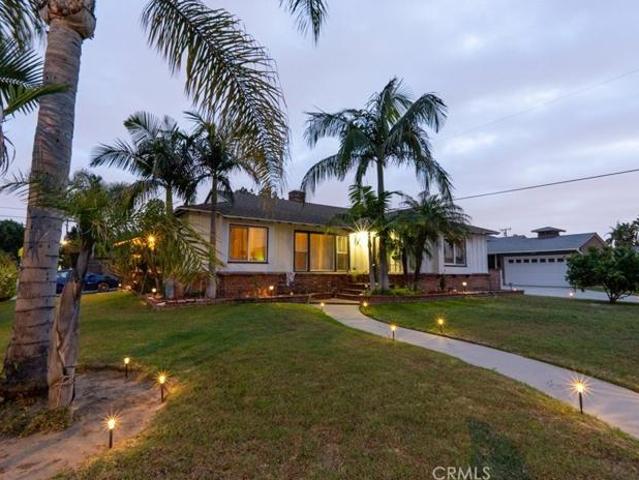 9388 Farm St, Downey, CA 90241