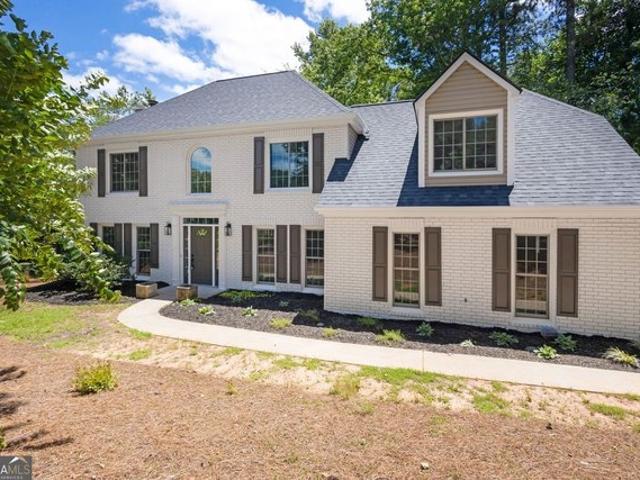 9380 Grace Lake Dr, Douglasville, GA 30135