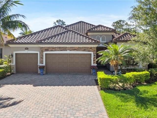 9380 Vercelli Ct, Naples, FL 34113