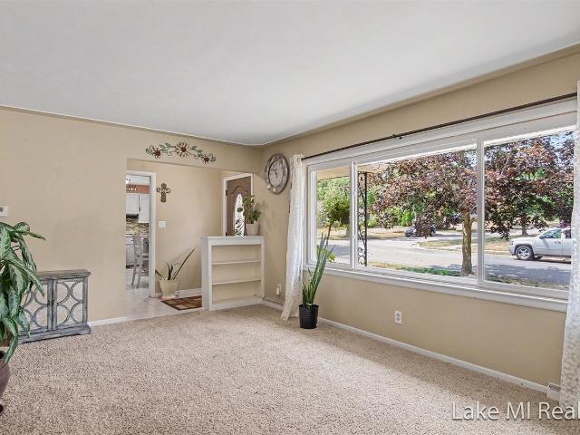 938 Calvary Avenue