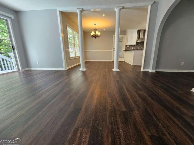 938 Charleston Court