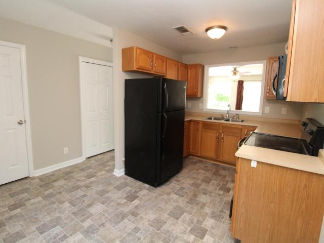 938 Cumberland Dr # Unit B