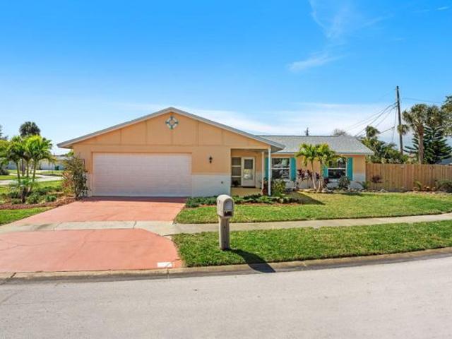 938 Golden Beach Blvd, Indian Harbour Beach, FL 32937