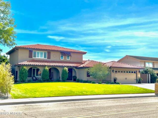 938 Foxenwood Dr, Santa Maria, CA 93455