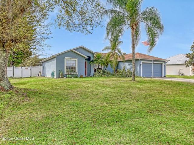 938 Jettie St NE, Palm Bay, FL 32907