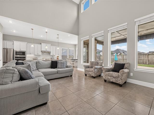 938 Orange Zest Lane