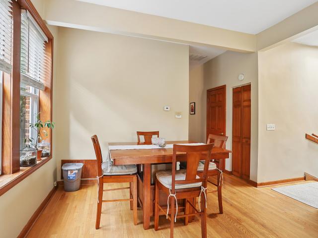 938 N Damen Avenue # 3F