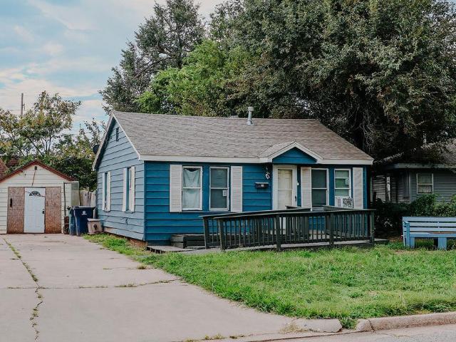 938 SW 58 Street # Address: 938 1/2 rear