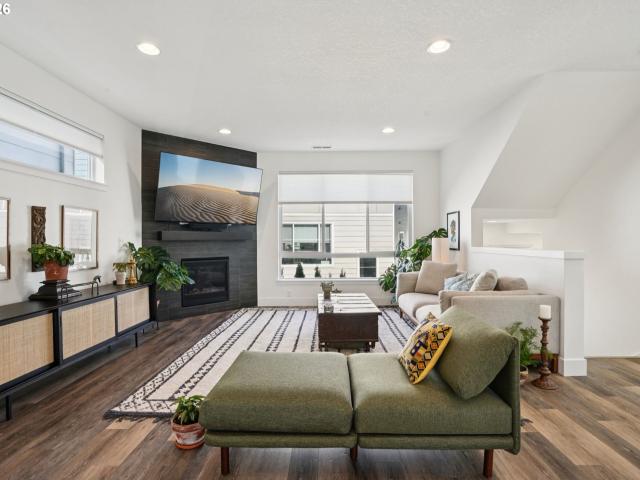 938 sw adrian ter