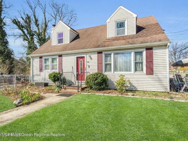 938 Wright Ave, Toms River, NJ 08753