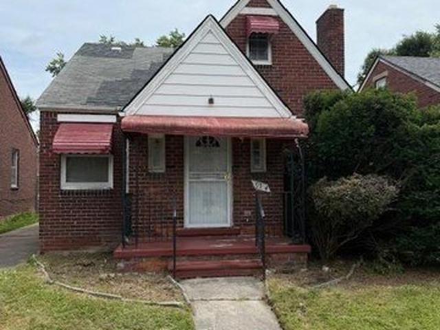 9394 Sorrento St, Detroit, MI 48228